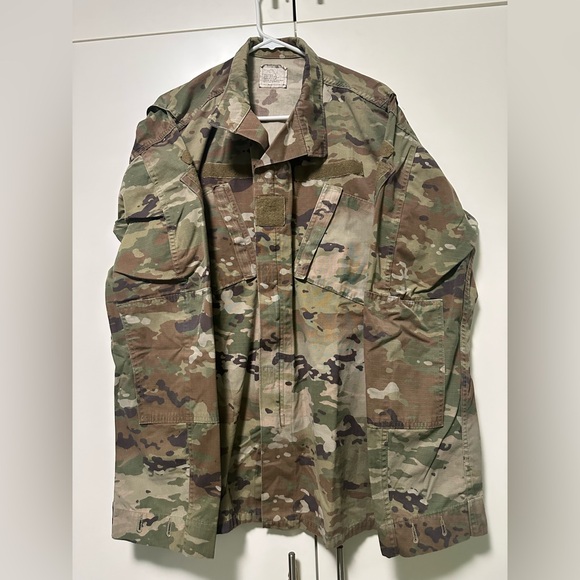 U.S. Army | Jackets & Coats | Us Army Ocp Combat Uniform Coat Unisex ...